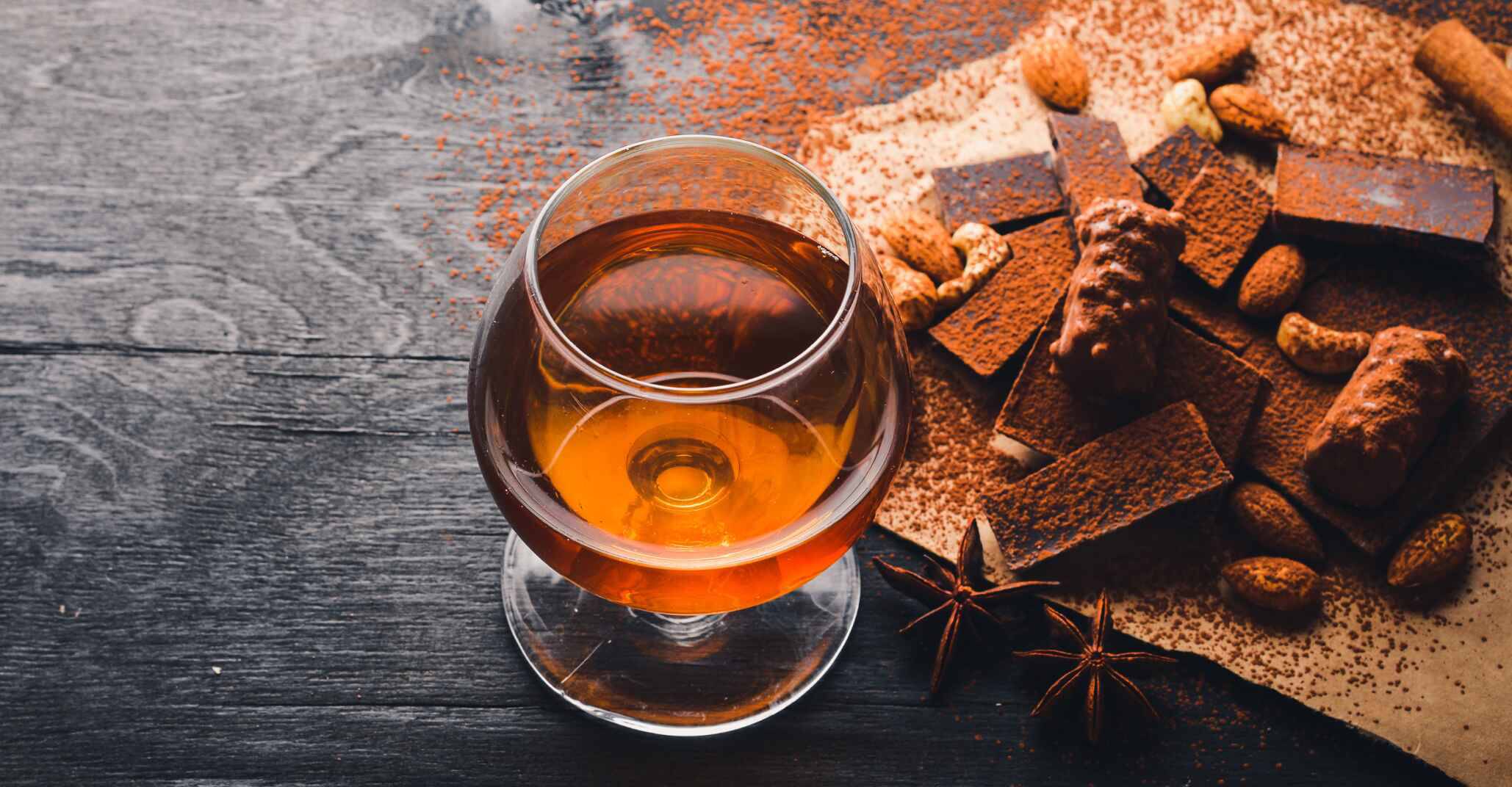 Chocolate & Alcohol Pairings to Satisfy Your Sweet Tooth | OHLQ