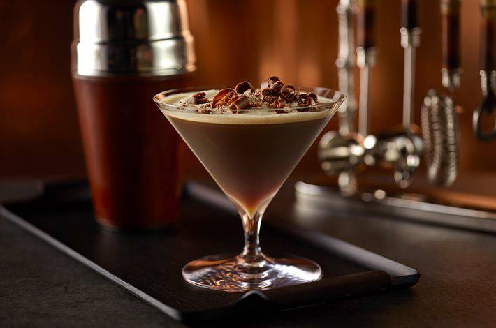 Celebrate the Eclipse with Special Cocktails & Mocktails | OHLQ