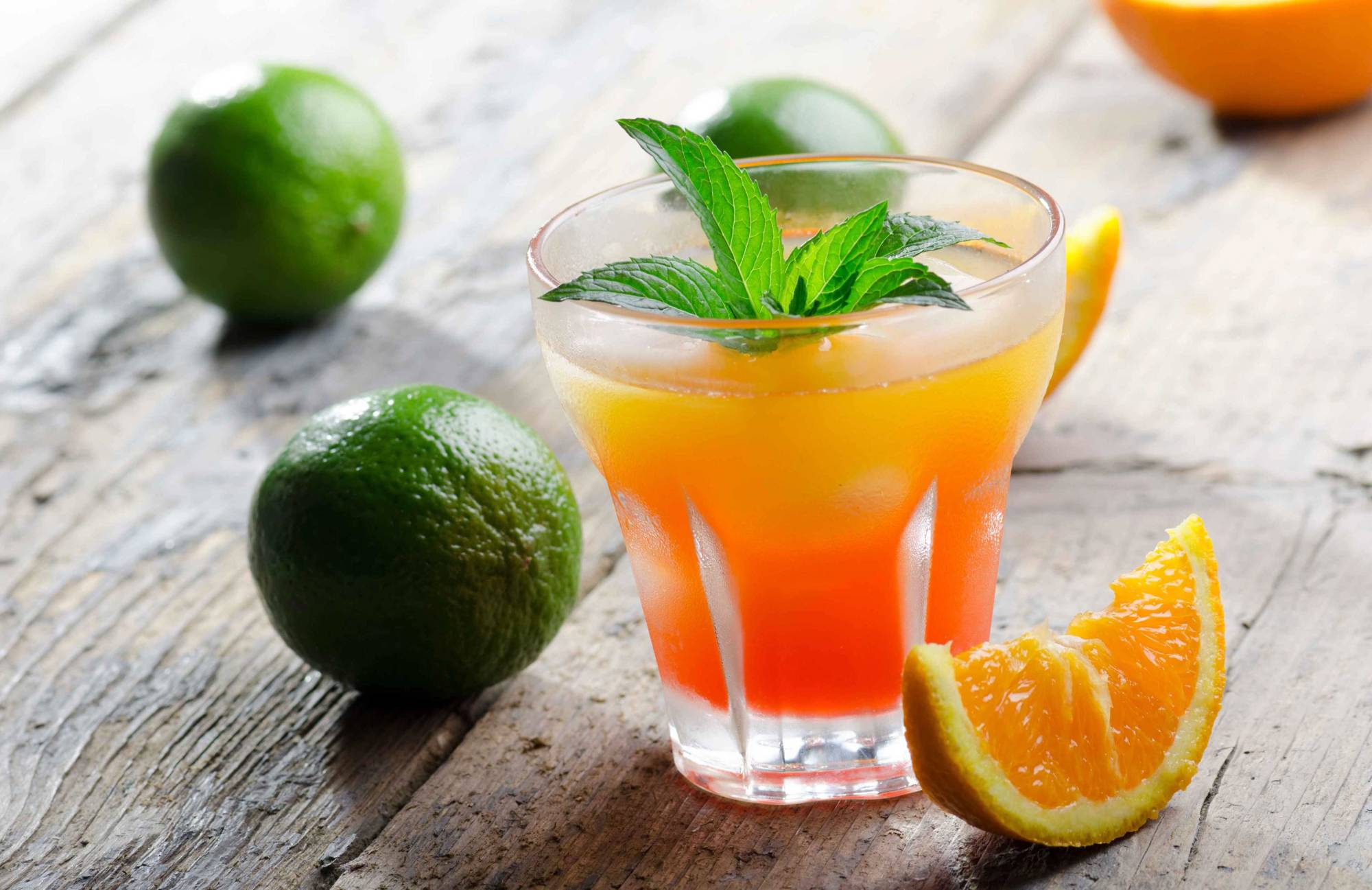 7 Easy Must-Try Flavored Vodka Cocktails | OHLQ.com