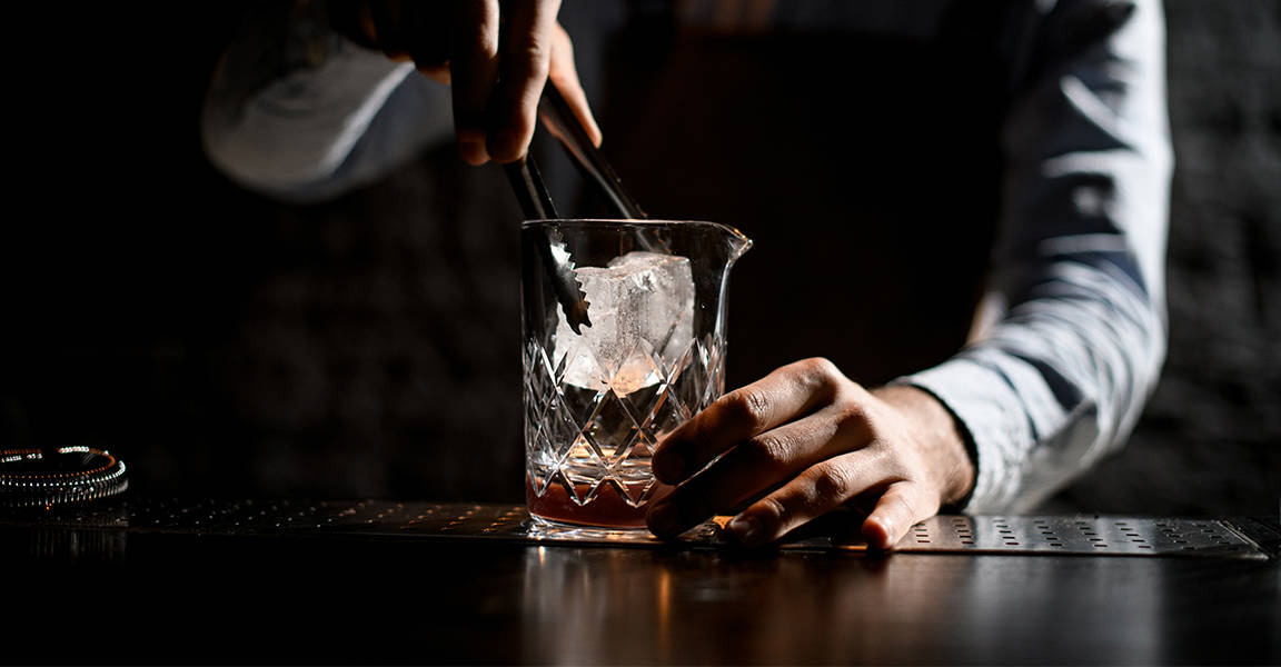 Pro Tips: Best Ice For Cocktails - 6 Types of Cocktail Ice | OHLQ