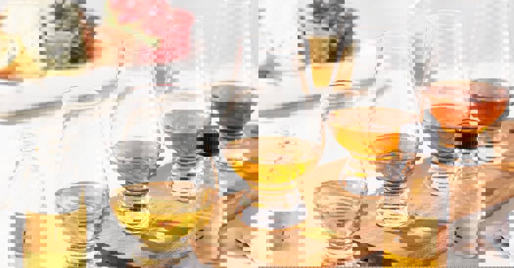 How to Host a Bourbon Tasting - Pouring & Scoring | OHLQ