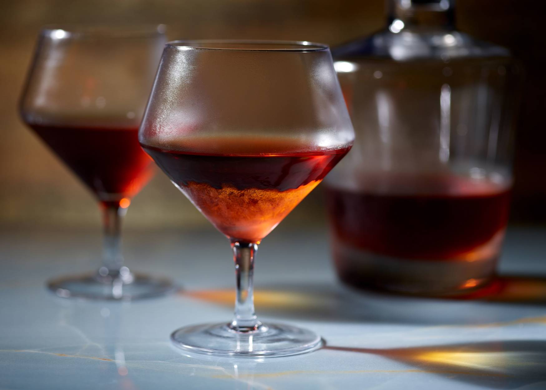 100 Year-Old Cigar Scotch Cocktail Recipe| OHLQ.com