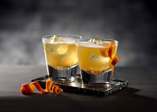 Amaretto Fizz: A Great Brunch Cocktail | OHLQ.com