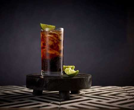 Cuba Libre (Rum and Cola) Cocktail Recipe | OHLQ.com