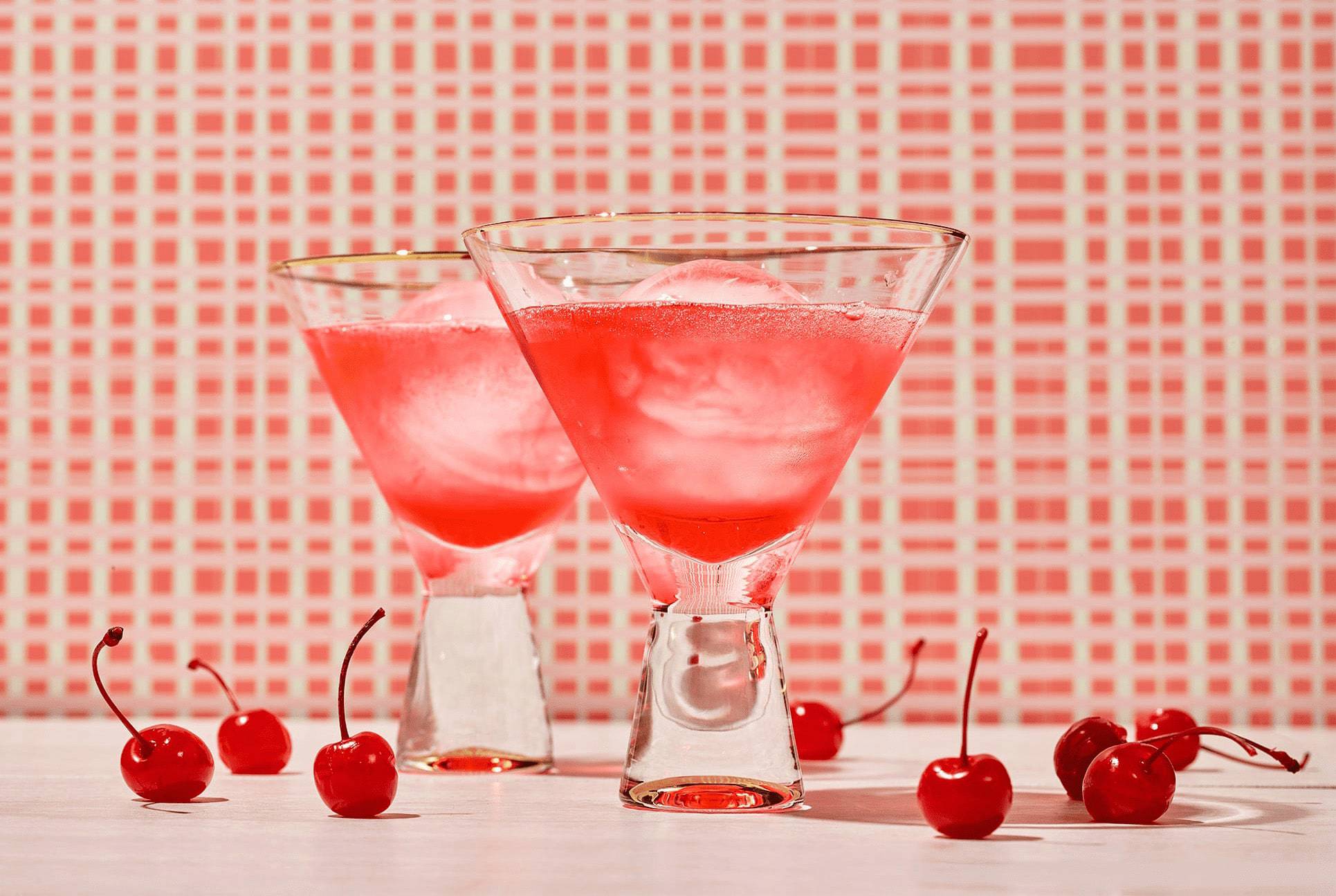 Dirty Shirley Cocktail Recipe (Shirley Black Cocktail) | OHLQ.com