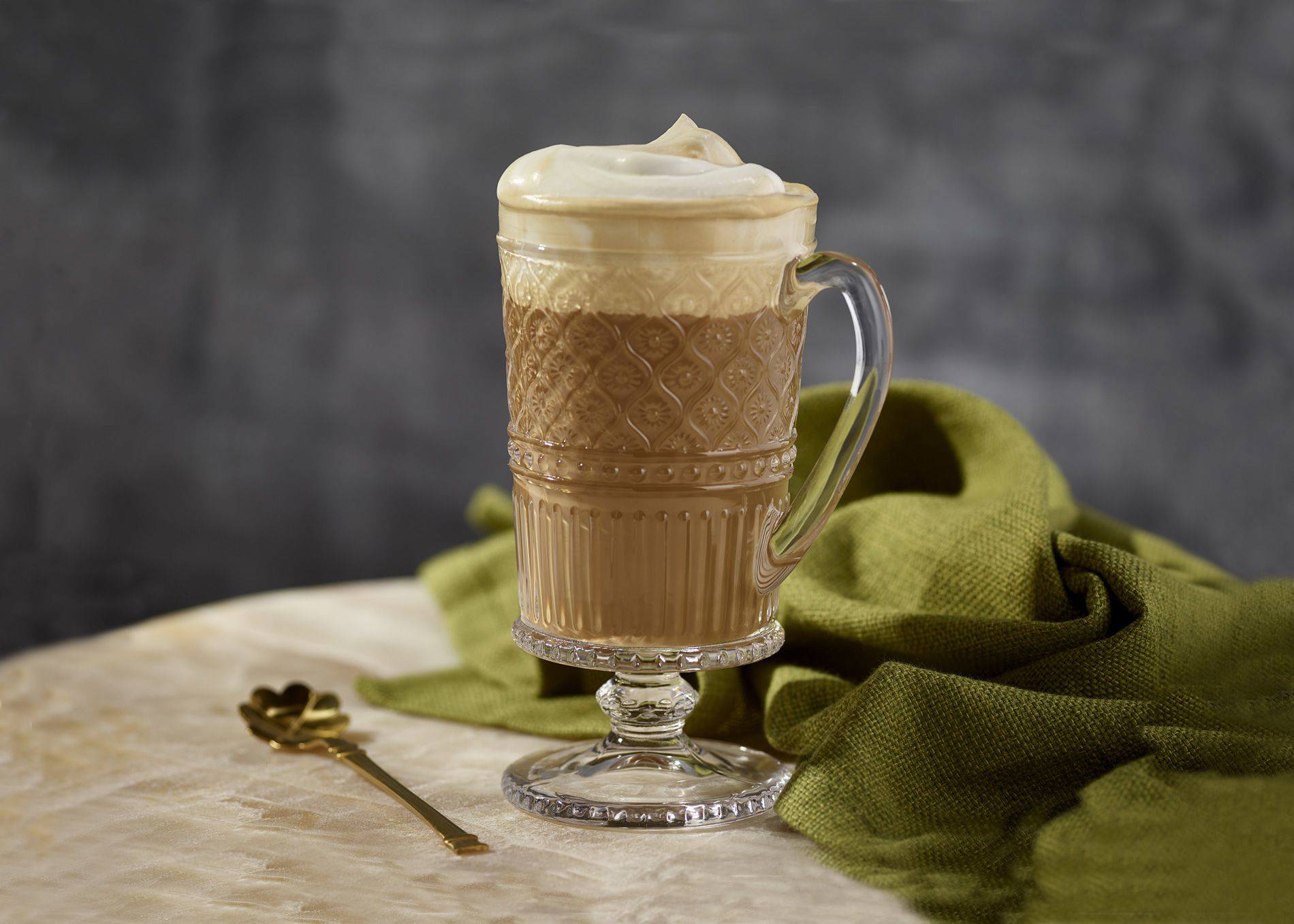 Nutty Irish Coffee (Hazelnut & Chocolate Cocktail) | OHLQ.com