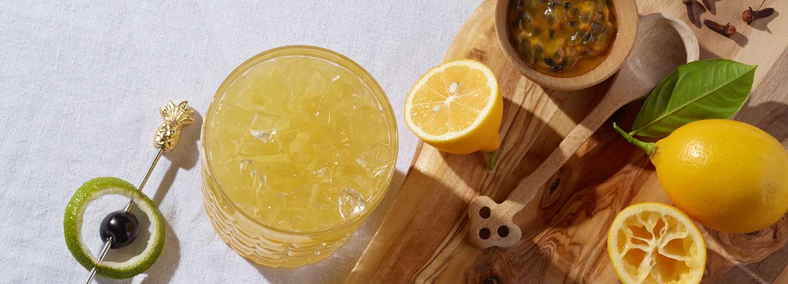 Saturn Cocktail Recipe | OHLQ.com