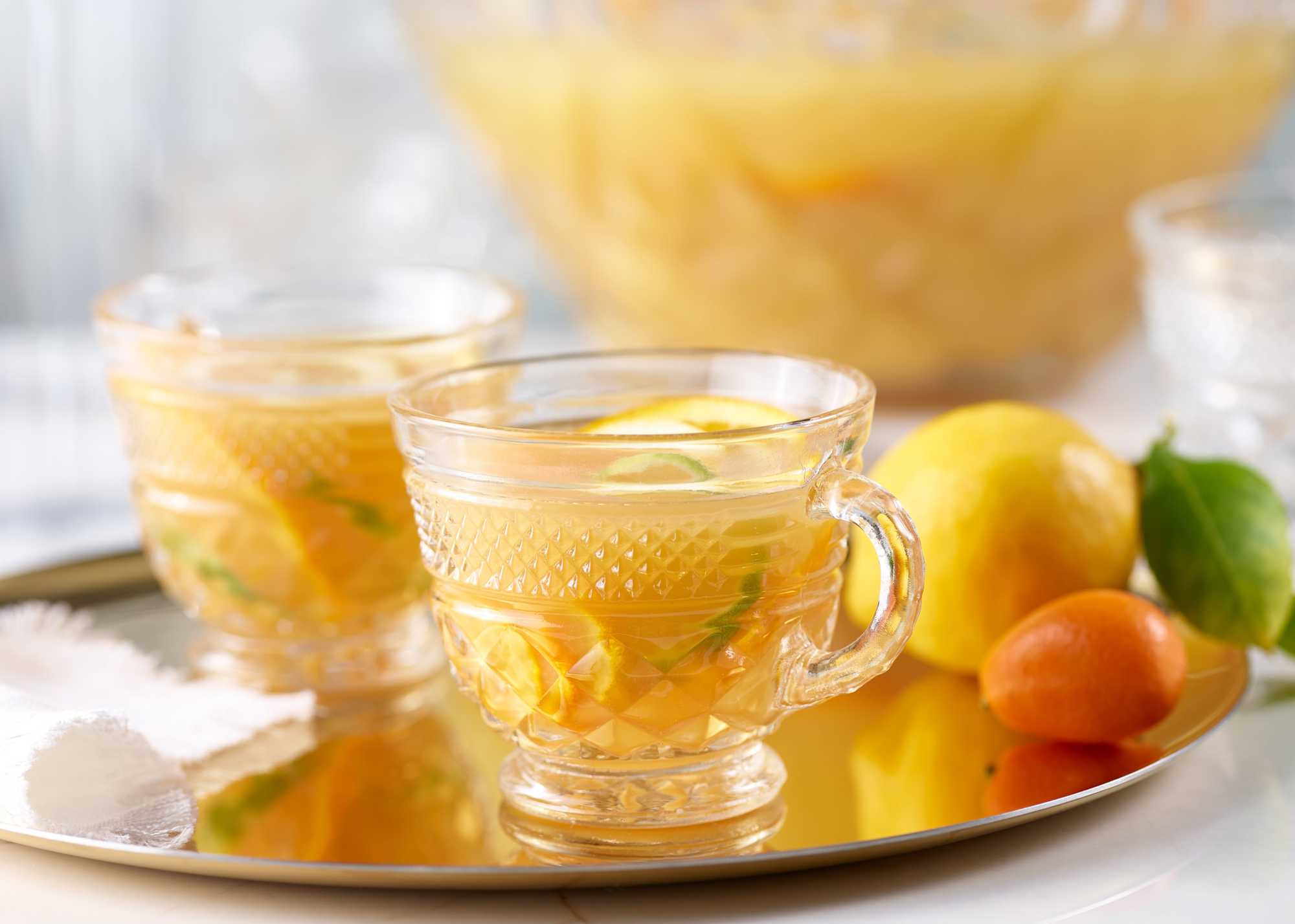 Batch Cocktail: Summer Whiskey Punch | OHLQ.com